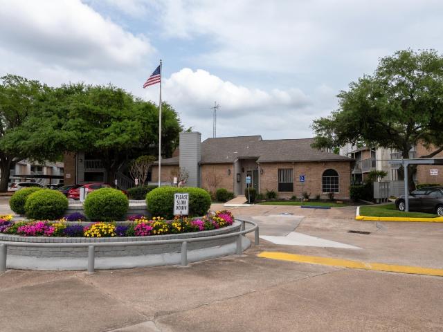 260 El Dorado Blvd, Unit 3101, Houston, TX 77598 | MLS #89900 | Compass