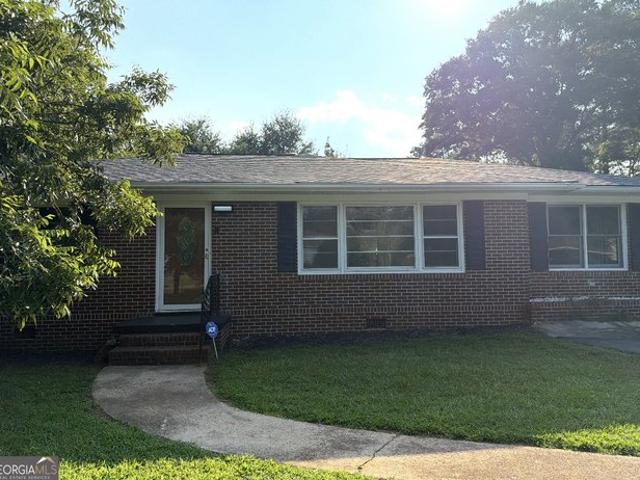 260 Ellen St, Hartwell, GA 30643