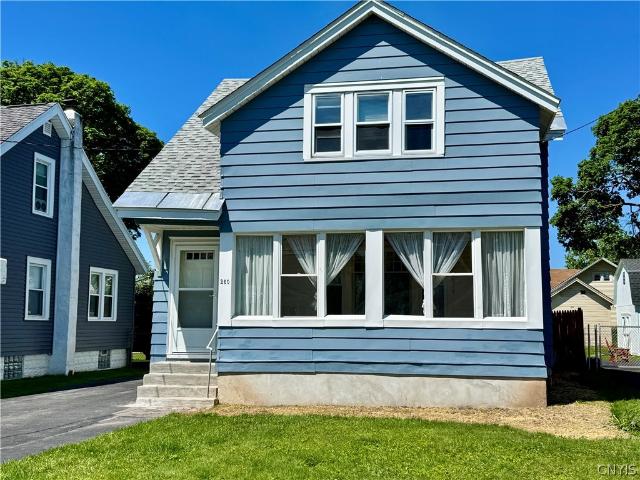 260 Hillsdale Avenue