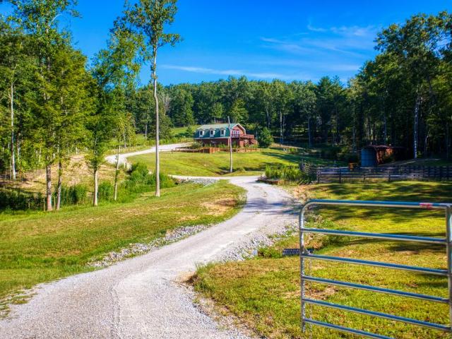 260 Indian Rock Tr