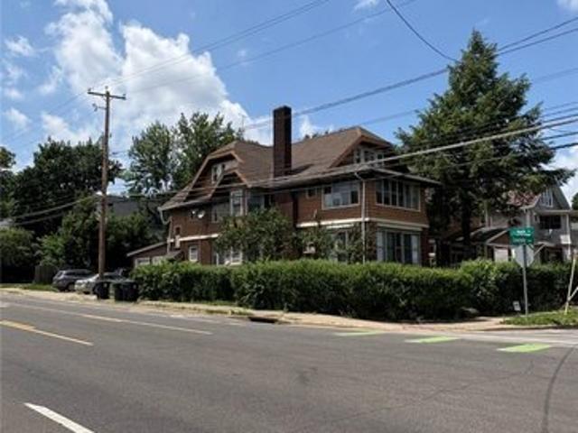 260 Oakdale Ave, Akron, OH 44302