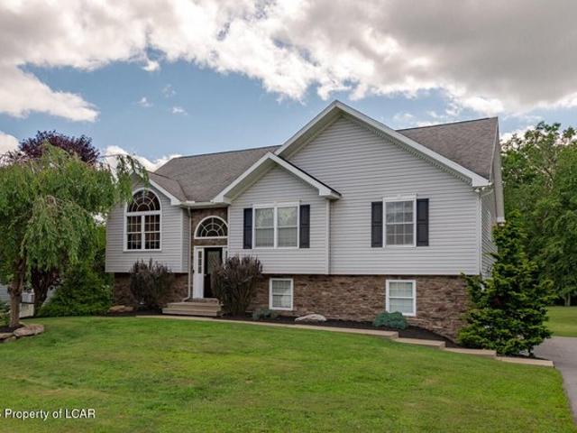 260 Mountain Rd, Drums, PA 18222