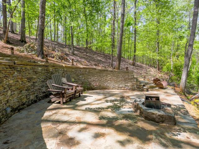 260 missabbey ln