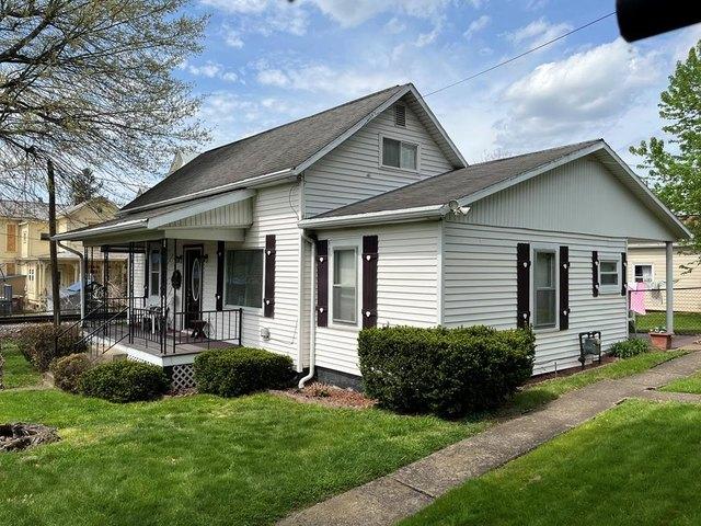 260 N Wells St, Sistersville, WV 26175