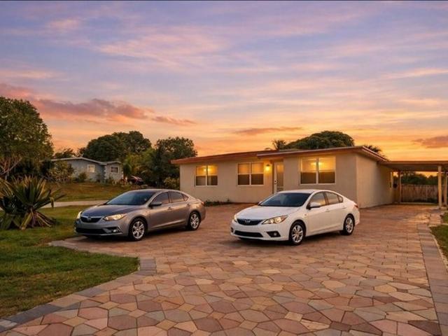260 N Palm Dr, Boynton Beach, FL 33435