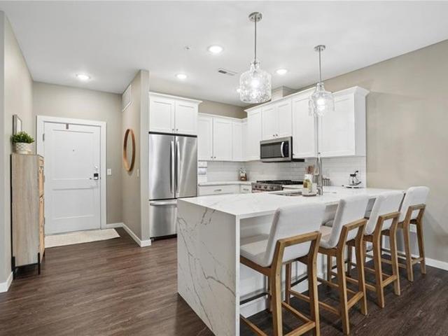 260 N Scott Blvd Unit 108, Iowa City, IA 52245