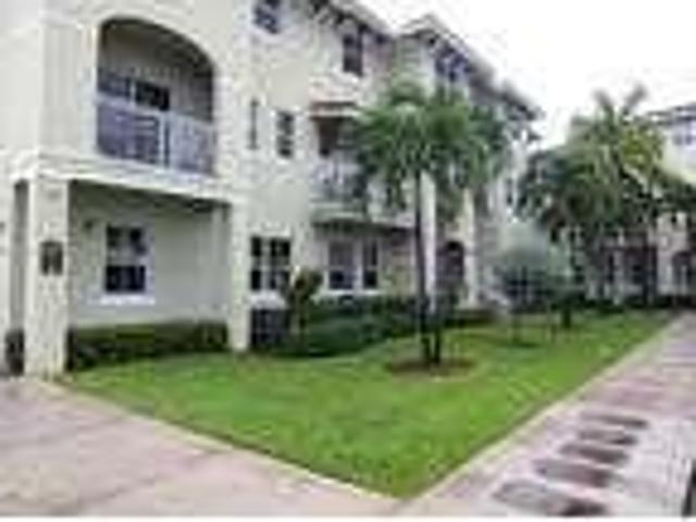 260 NW 109th Ave #207, Miami, FL 33172