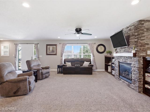 260 NW 8th Street