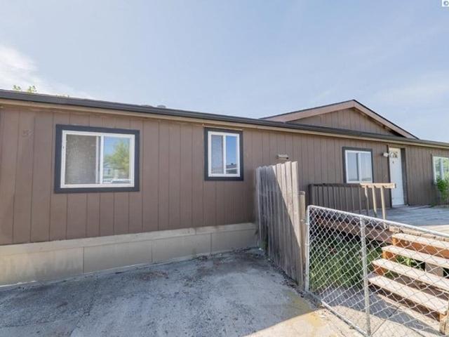 260 NW Golden Hills Dr Spc 57, Pullman, WA 99163