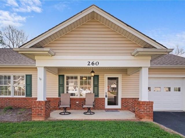 260 S Boyles St, Pilot Mountain, NC 27041