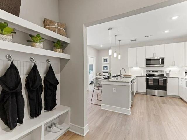 260 S Brook Dr, Leander, TX 78641