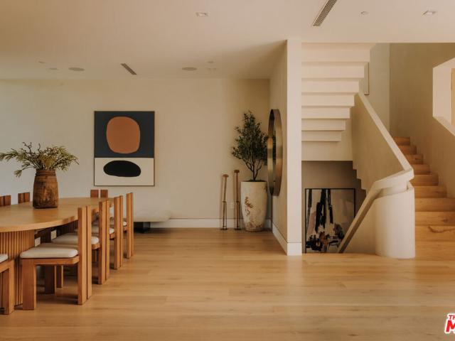 260 S Canyon View Drive