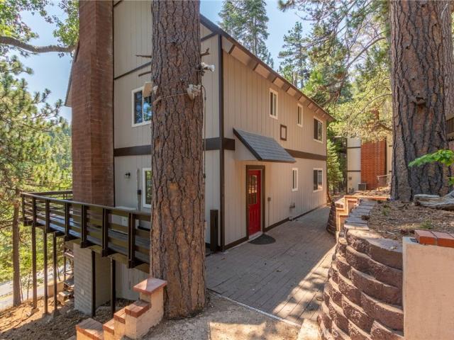 260 S Fairway Dr, Twin Peaks, CA 92391 | MLS #PW25194 | Compass