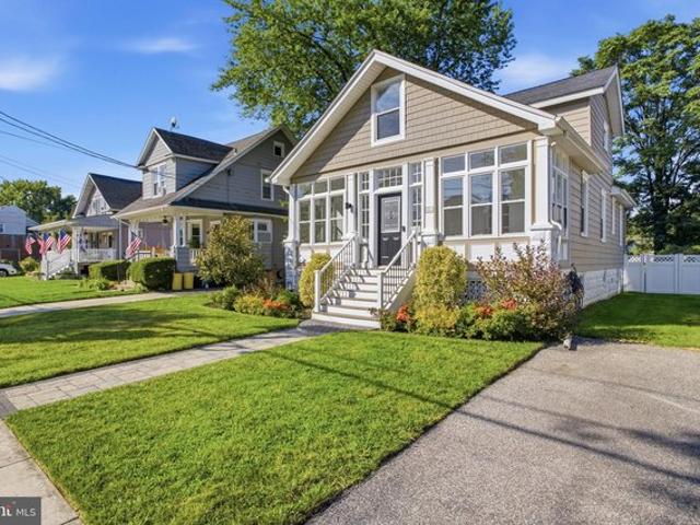 260 S Lecato Ave, Audubon, NJ 08106