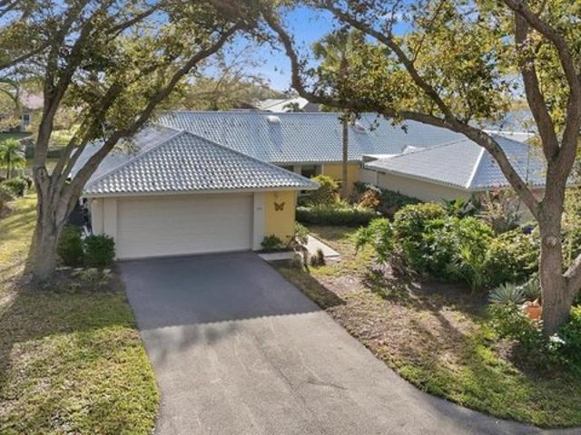 260 Southampton Dr Unit 312, Venice, FL 34293