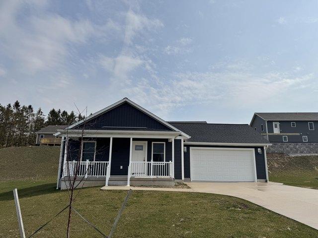 260 Stonecrest Dr, Shelby, MI 49455