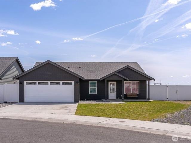 260 Parkside Pl, Ephrata, WA 98823