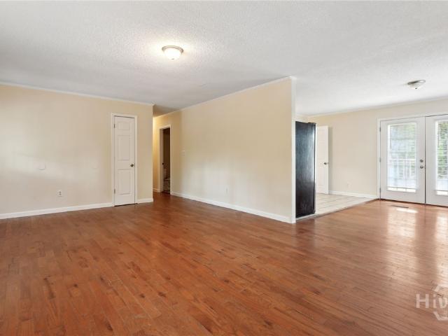 260 Pettit Lane