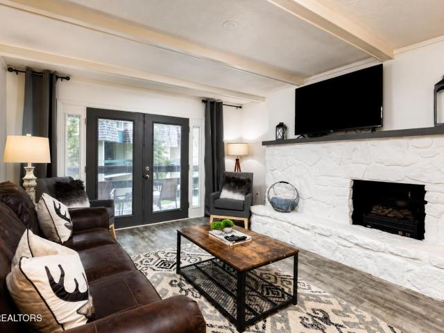 260 Roaring Fork Rd 211
