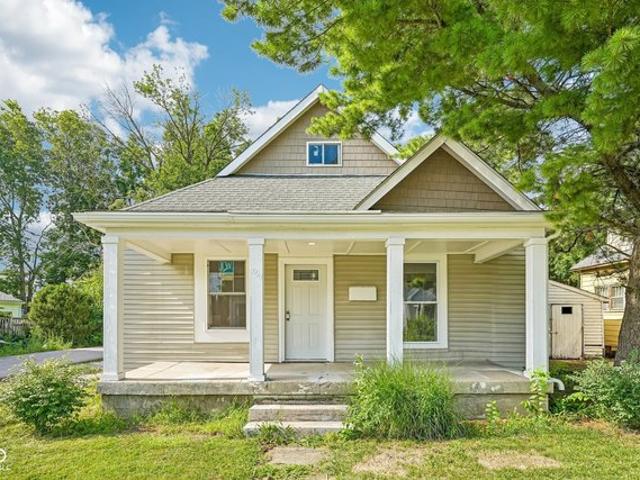 260 W Wiley St, Greenwood, IN 46142