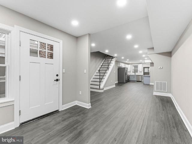 260 W Godfrey Avenue