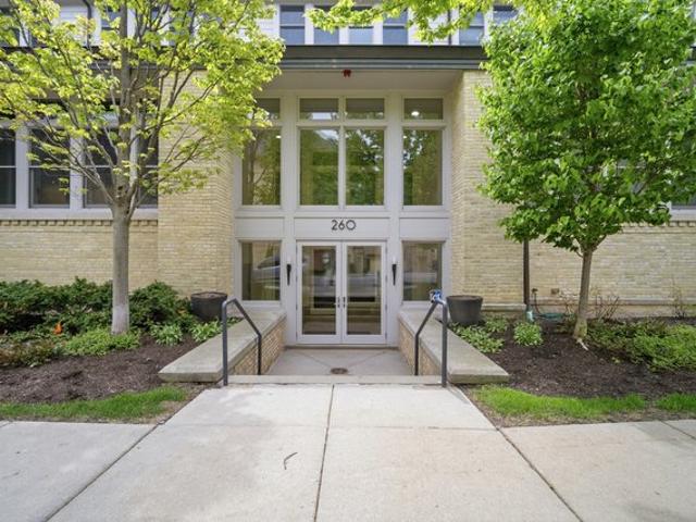 260 Whistler Rd Unit 2BC, Highland Park, IL 60035