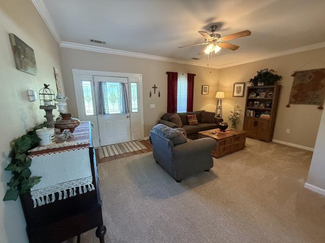 260 Willow Ln