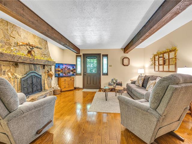260 Todd Ln