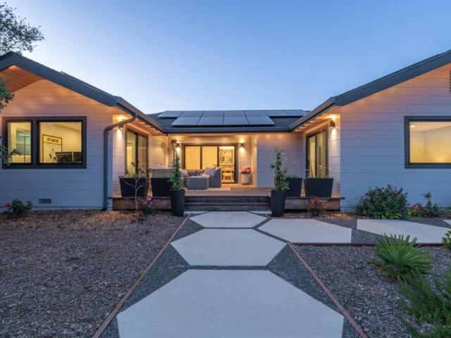 26140 Mesa Drive