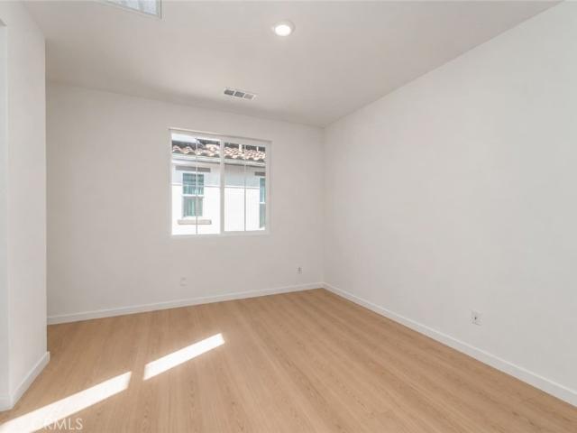 26149 Park Avenue 28