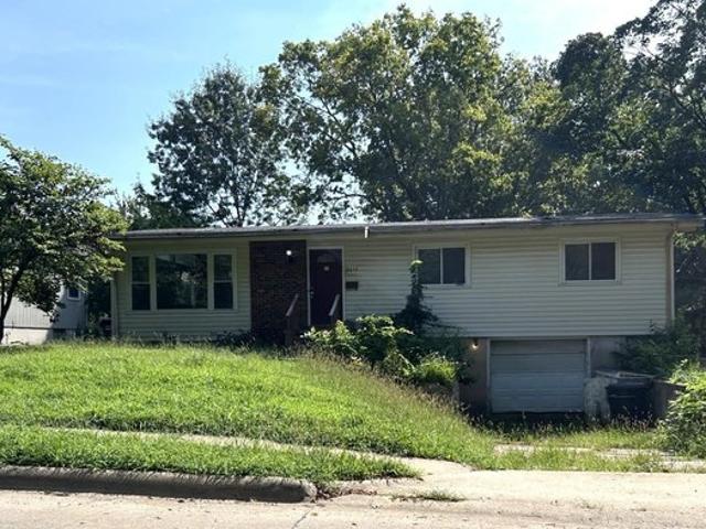 2614 Alabama St, Lawrence, KS 66046