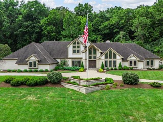 2614 E Centerville Station Rd, Washington Township, OH 45459