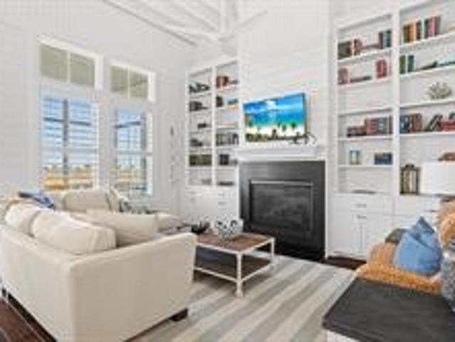2614 E Seaside Drive