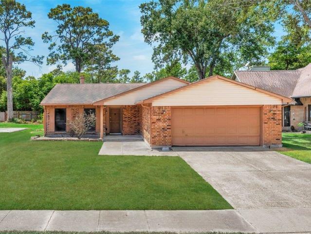 2614 Hummingbird Ln, Humble, TX 77396
