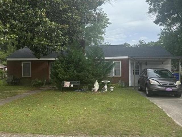2614 Jefferson Dr, Greenville, NC 27858