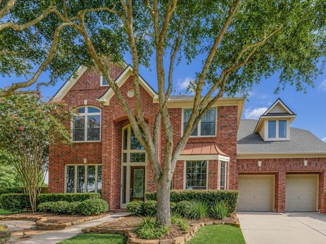 2614 Lake Springs Ct, Richmond, TX 77406