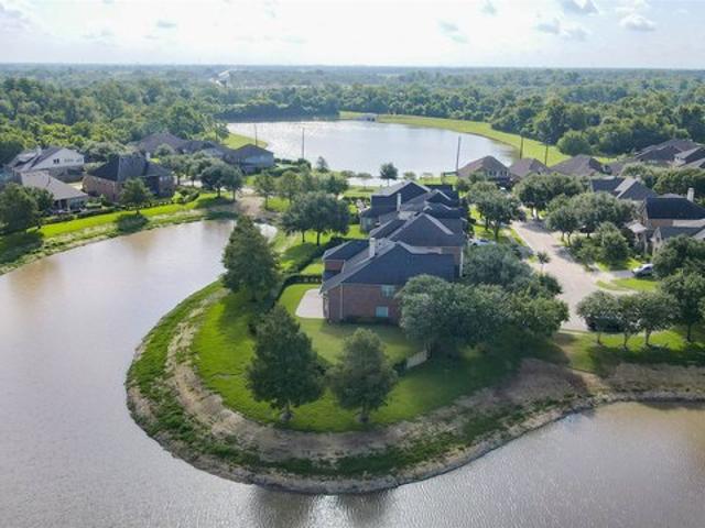 2614 Lake Springs Ct, Richmond, TX 77406