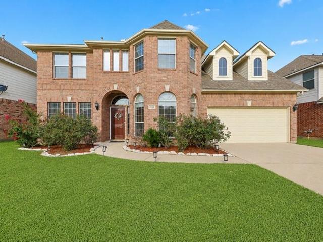 2614 Sunset Lake Dr, Sugar Land, TX 77478