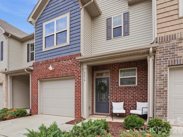2614 Winter Thistle Way