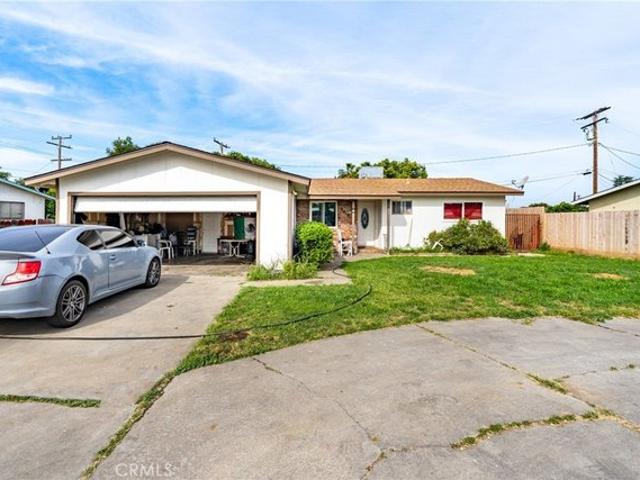 2615 N Quail Dr, Visalia, CA 93291
