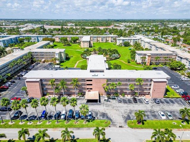 2615 NE 1st Ct Apt 411, Boynton Beach, FL 33435