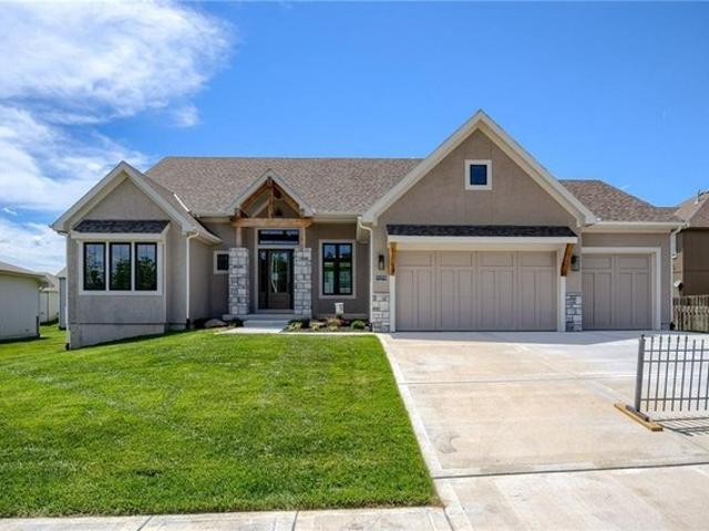 2615 NE 91st Pl, Kansas City, MO 64156
