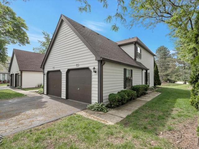 2615 Oakshire Ct, Aurora, IL 60502