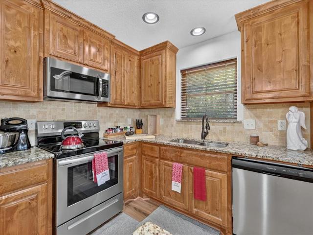 2615 Dove Trail