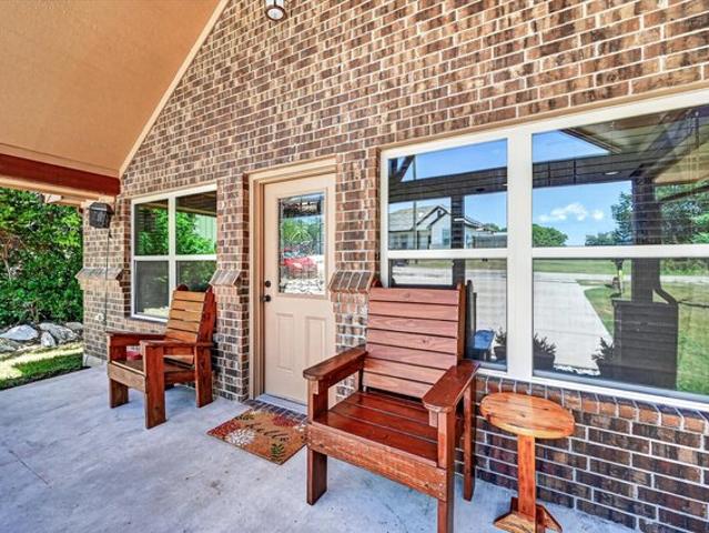 2615 Dove Trl, Granbury, TX 76048