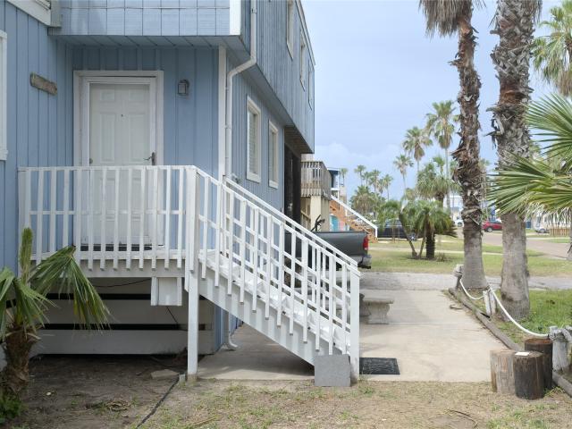 2615 Gulf Boulevard NW