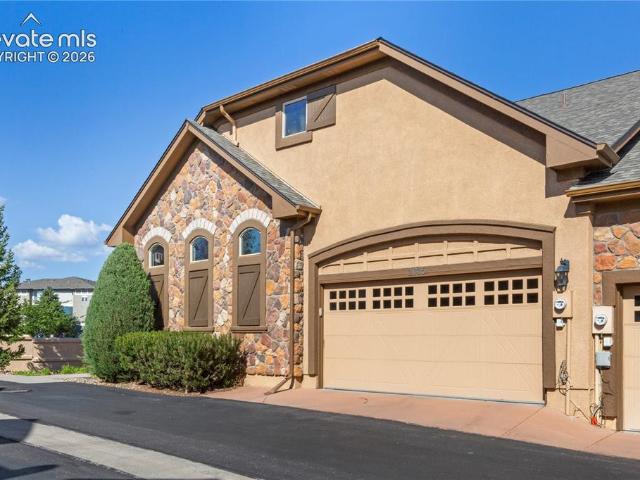 2615 Pine Knoll View