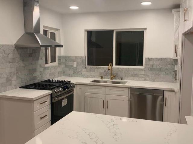 2615 Van Buren