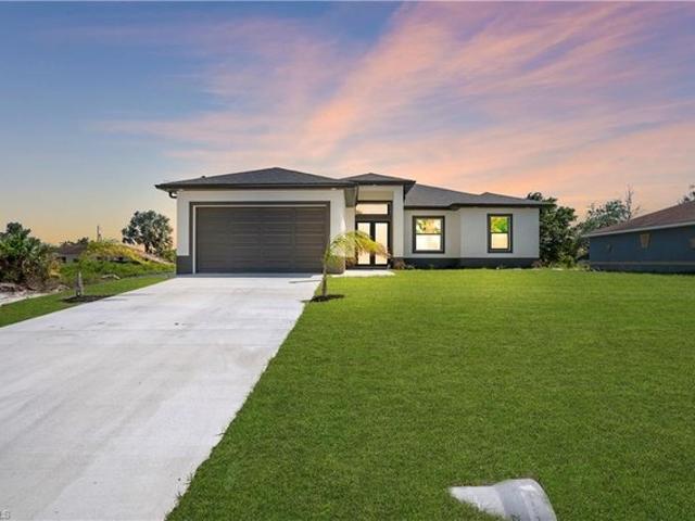 2615 45th St SW, Lehigh Acres, FL 33976