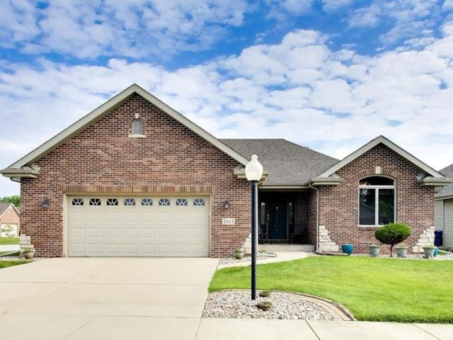 2615 43rd St, Highland, IN 46322